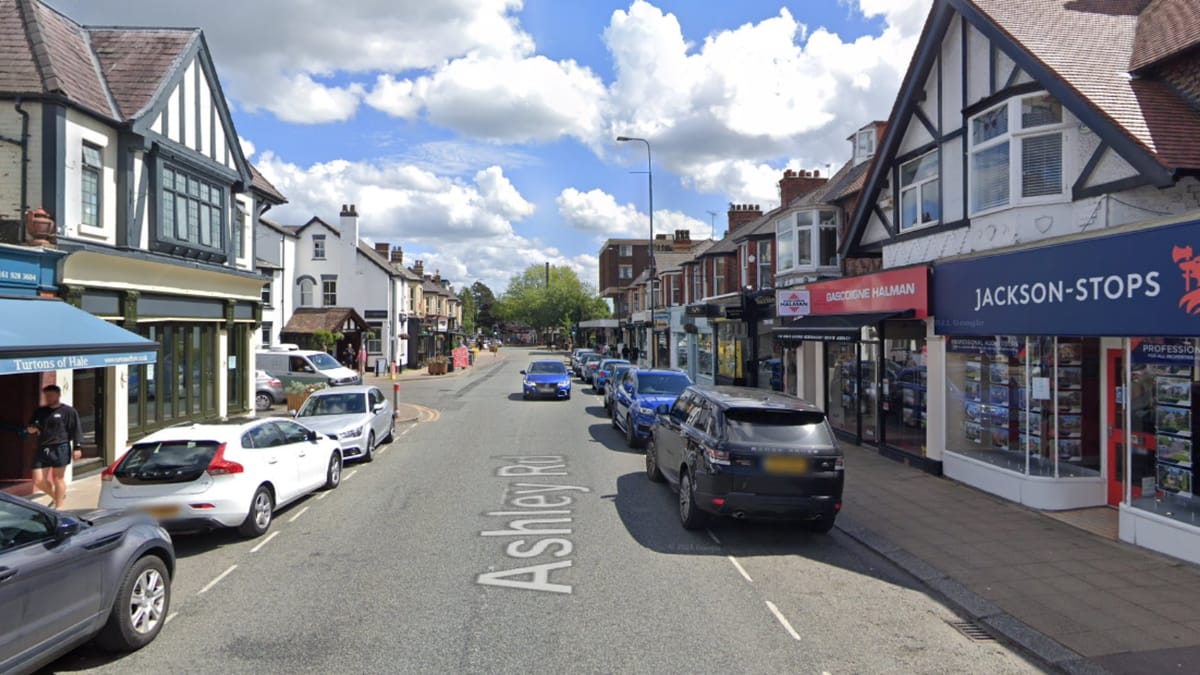 Police warning after spike in Range Rover thefts in Hale