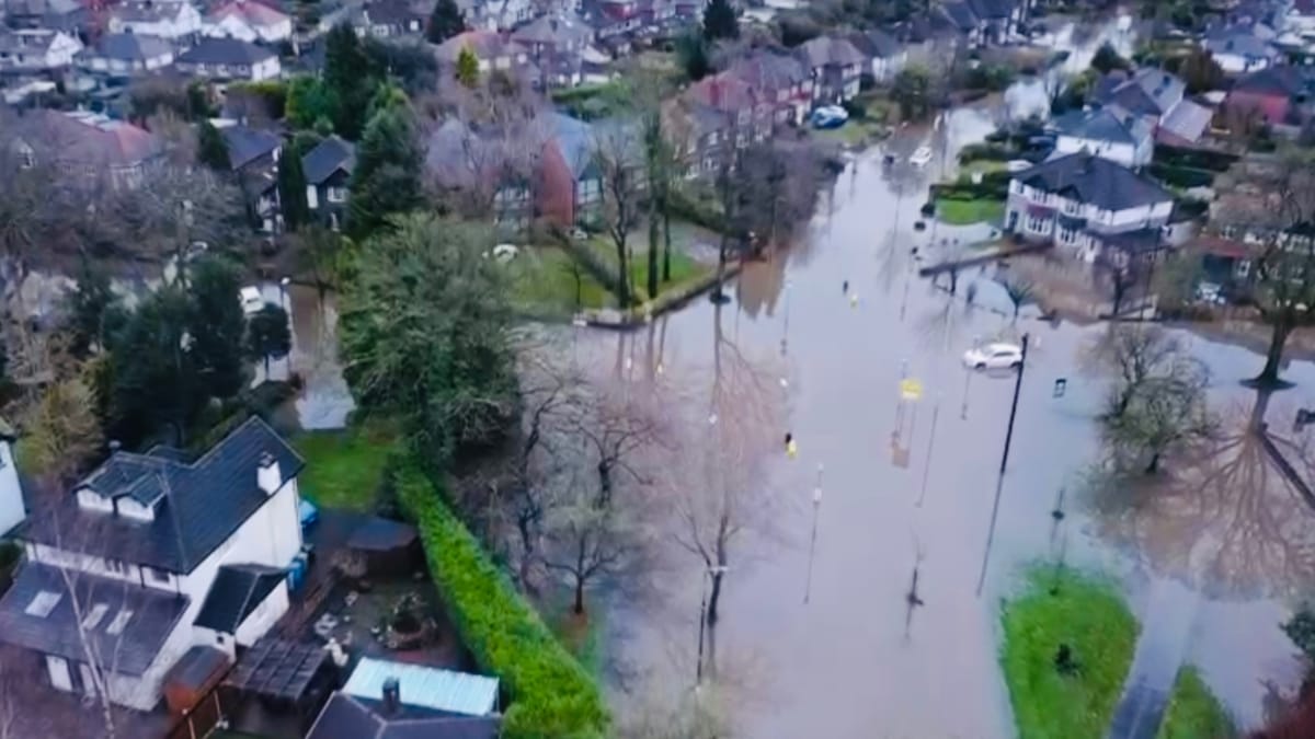 "Major incident" declared as homes flooded, cars stranded and canal ...