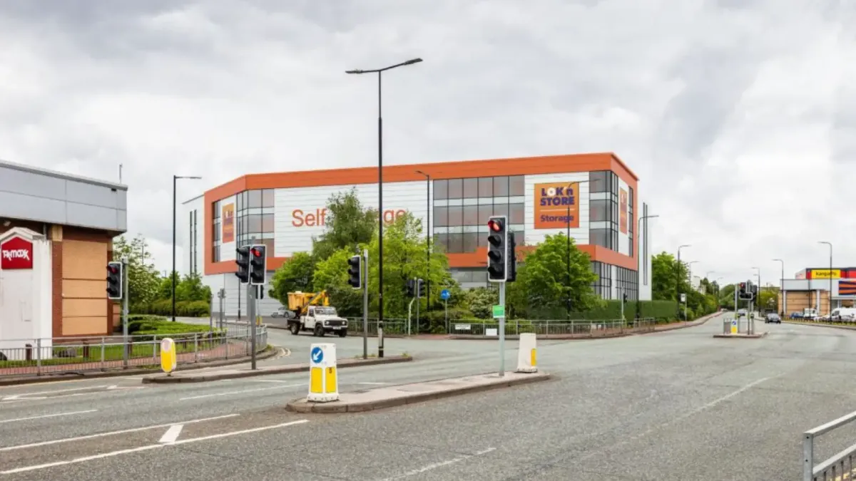 Plan for 95,000 sq ft storage facility on site of former Aldi ...