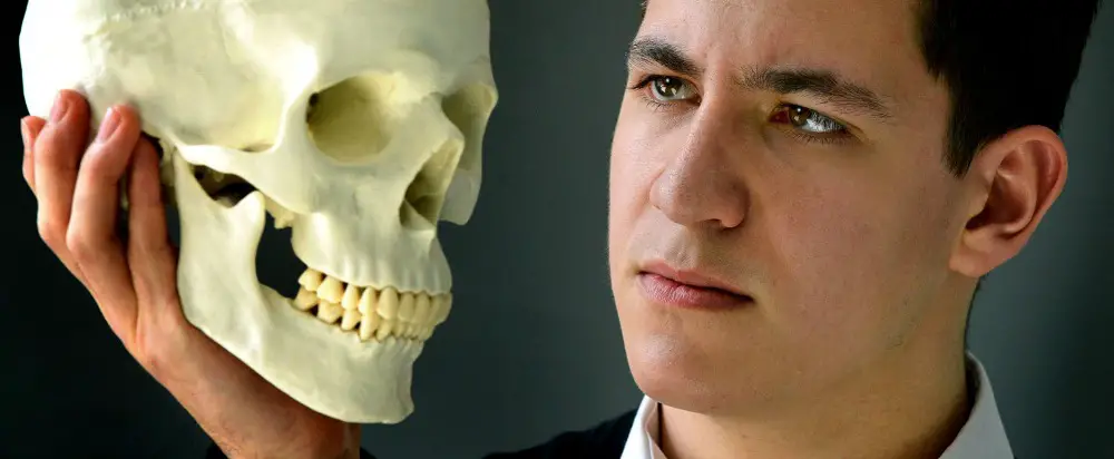 Teenage actor from Bowdon wins coveted place at RADA - Altrincham Today